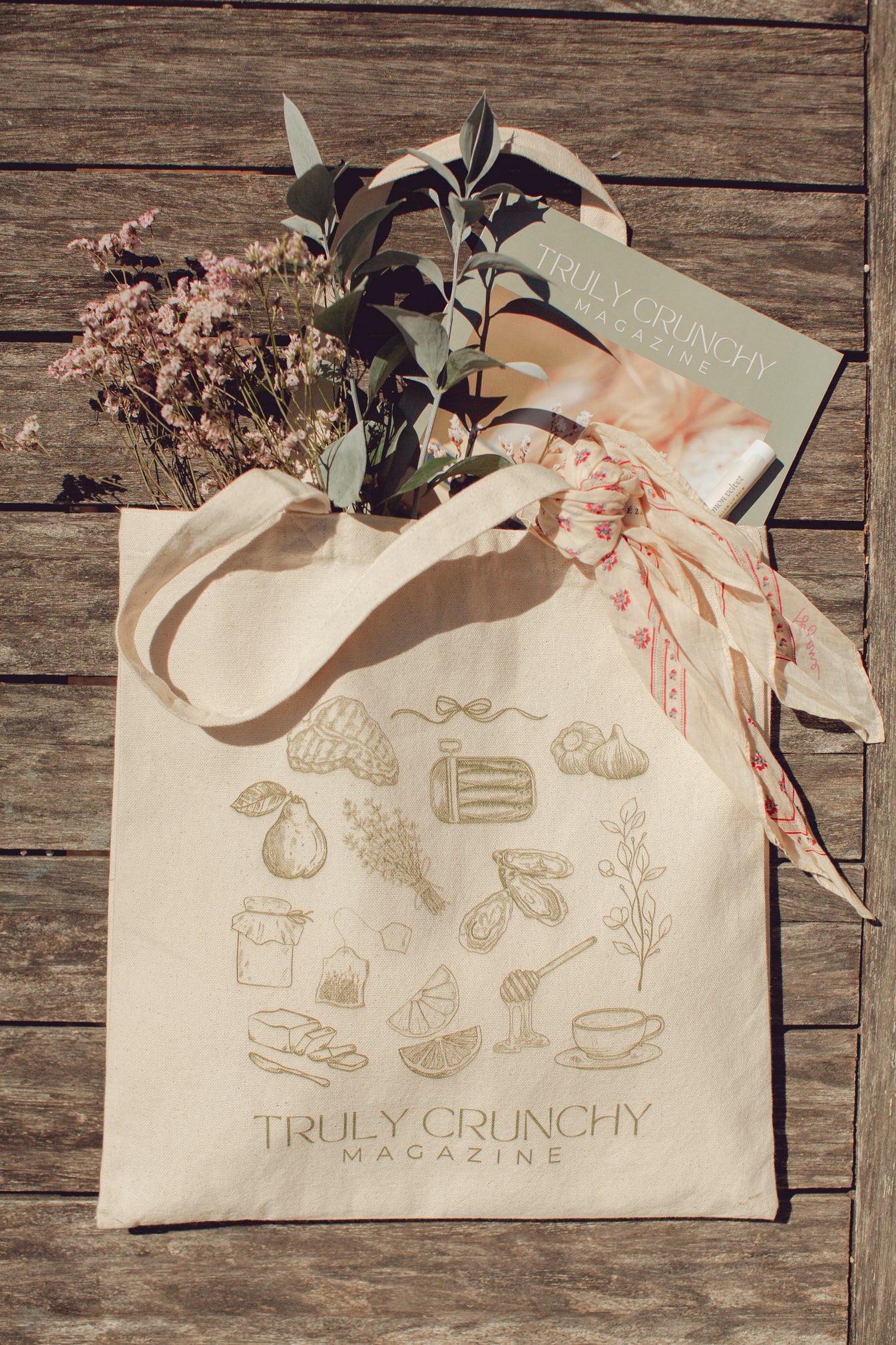 THE TRULY CRUNCHY TOTE – Truly Crunchy Magazine